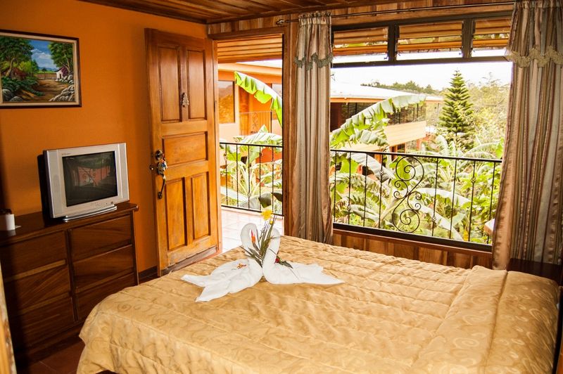 Monteverde Cloud Forest Lodge - cloud forest hotel